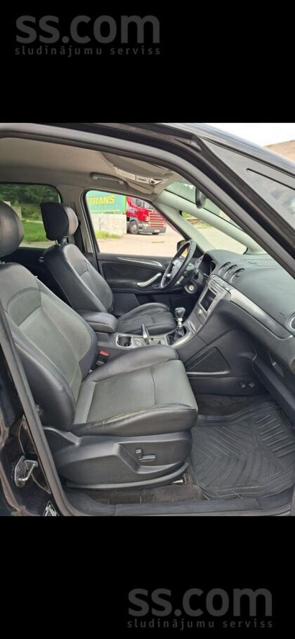 Black Ford S-Max 2007 in Tukums, with an engine capacity of 2.00 L and mileage of 0 thousand km for 3350 €, photo 4 on AUTOMOTO.COM.LV