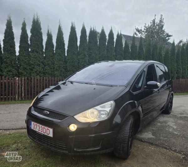 Black Ford S-Max 2009 in Birstonas, with an engine capacity of 2.20 L and mileage of 265 thousand km for 3300 €, photo 1 on AUTOMOTO.COM.LV