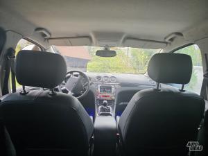 Black Ford S-Max 2009 in Birstonas, with an engine capacity of 2.20 L and mileage of 265 thousand km for 3300 €, photo 8 on AUTOMOTO.COM.LV