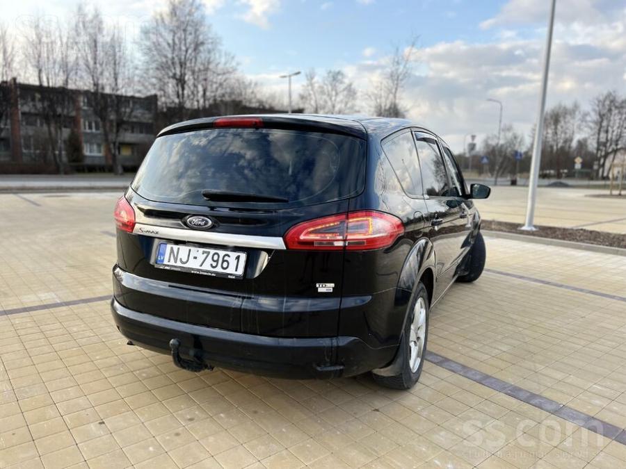 Black Ford S-Max 2010 in Riga, with an engine capacity of 2.00 L and mileage of 0 thousand km for 4000 €, photo 5 on AUTOMOTO.COM.LV