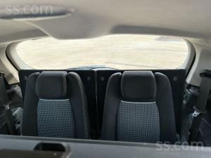 Black Ford S-Max 2010 in Riga, with an engine capacity of 2.00 L and mileage of 0 thousand km for 4000 €, photo 11 on AUTOMOTO.COM.LV