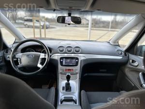 Black Ford S-Max 2010 in Riga, with an engine capacity of 2.00 L and mileage of 0 thousand km for 4000 €, photo 12 on AUTOMOTO.COM.LV