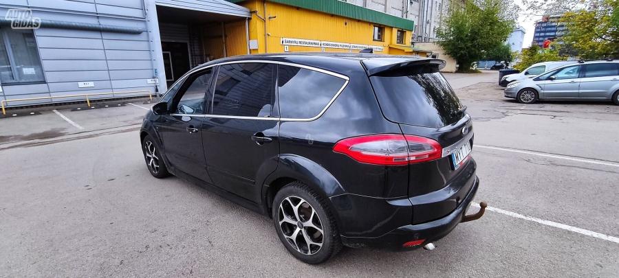 Melns Ford S-Max 2010 Viļņa, ar dzinēja tilpumu 2.00 L un nobraukumu 371 tūkst. km par 2400 €, foto 6 vietnē AUTOMOTO.COM.LV