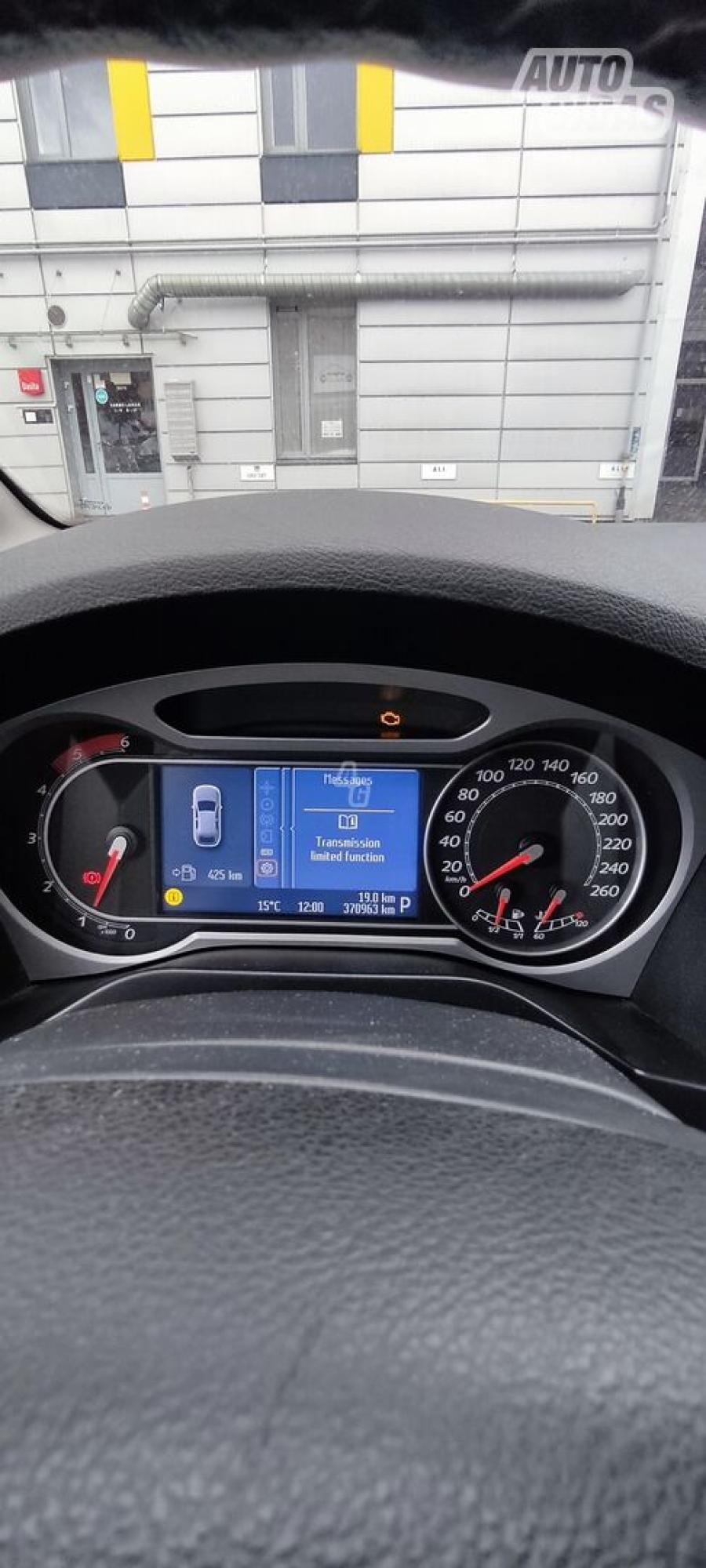 Melns Ford S-Max 2010 Viļņa, ar dzinēja tilpumu 2.00 L un nobraukumu 371 tūkst. km par 2400 €, foto 12 vietnē AUTOMOTO.COM.LV