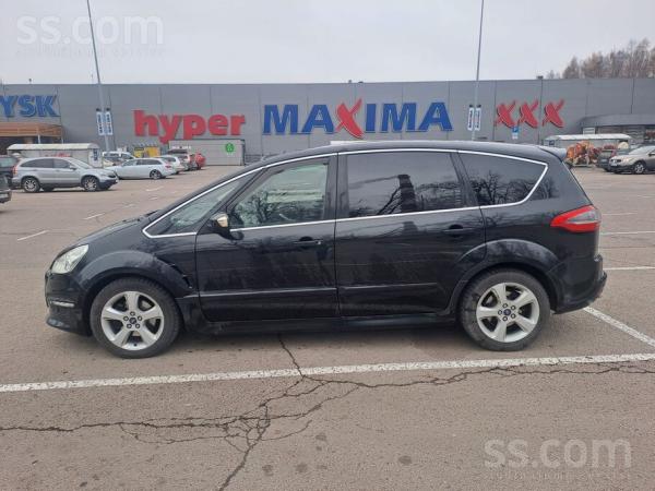 Black Ford S-Max 2011 in Riga, with an engine capacity of 2.00 L and mileage of 298 thousand km for 5950 €, photo 4 on AUTOMOTO.COM.LV