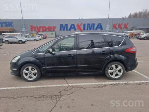 Black Ford S-Max 2011 in Riga, with an engine capacity of 2.00 L and mileage of 298 thousand km for 5950 €, photo 4 on AUTOMOTO.COM.LV