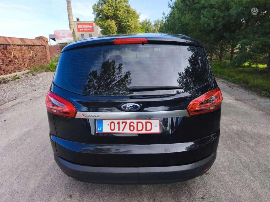 Black Ford S-Max 2011 in Taurage, with an engine capacity of 2.00 L and mileage of 213 thousand km for 3800 €, photo 7 on AUTOMOTO.COM.LV