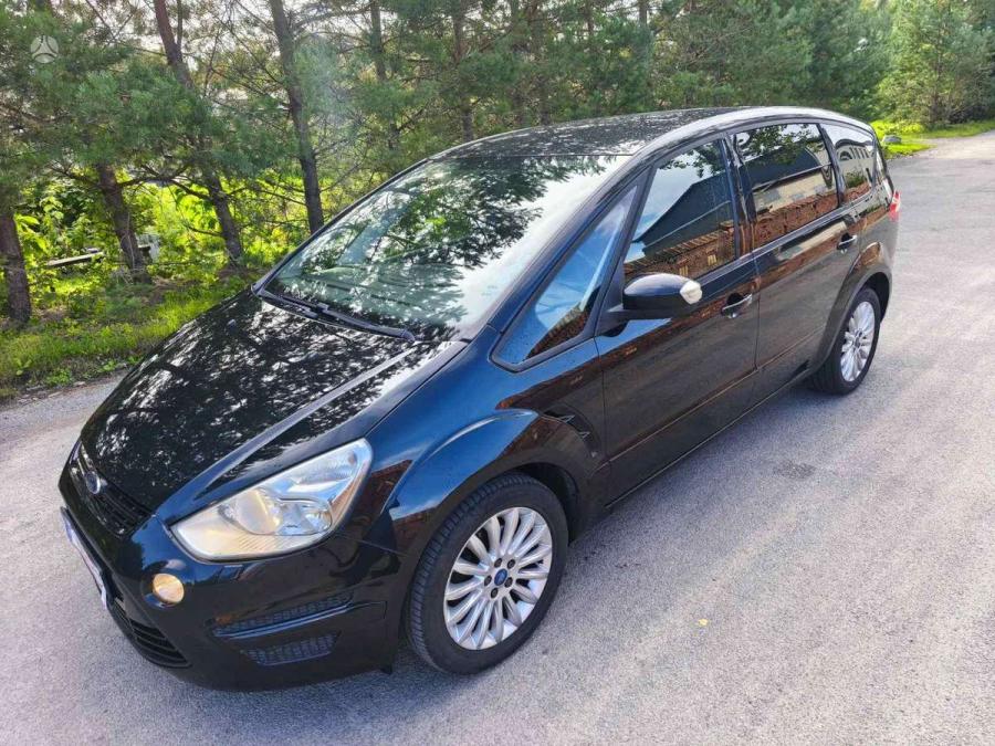 Black Ford S-Max 2011 in Taurage, with an engine capacity of 2.00 L and mileage of 213 thousand km for 3800 €, photo 10 on AUTOMOTO.COM.LV