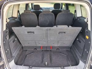 Black Ford S-Max 2011 in Taurage, with an engine capacity of 2.00 L and mileage of 213 thousand km for 3800 €, photo 16 on AUTOMOTO.COM.LV