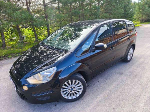 Black Ford S-Max 2011 in Taurage, with an engine capacity of 2.00 L and mileage of 213 thousand km for 3800 €, photo 1 on AUTOMOTO.COM.LV