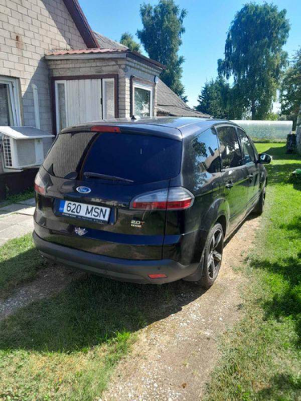 Melns Ford S-Max 2007 Mustvē, ar dzinēja tilpumu 2.00 L un nobraukumu 258 tūkst. km par 3500 €, foto 4 vietnē AUTOMOTO.COM.LV