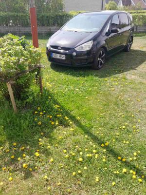 Melns Ford S-Max 2007 Mustvē, ar dzinēja tilpumu 2.00 L un nobraukumu 258 tūkst. km par 3500 €, foto 6 vietnē AUTOMOTO.COM.LV
