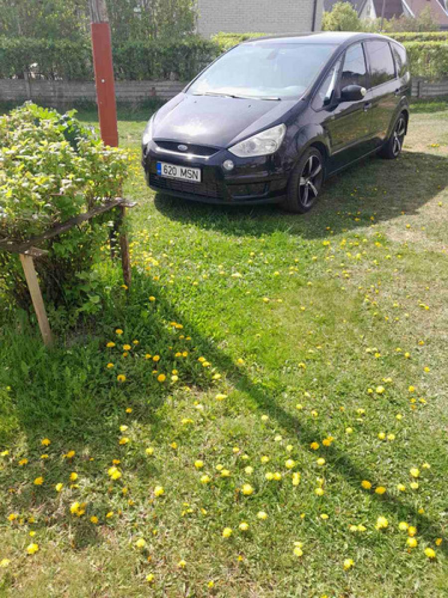 Melns Ford S-Max 2007 Mustvē, ar dzinēja tilpumu 2.00 L un nobraukumu 258 tūkst. km par 3500 €, foto 6 vietnē AUTOMOTO.COM.LV