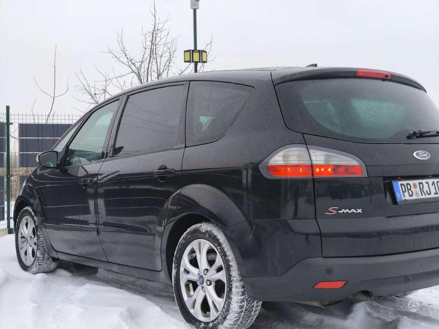 Melns Ford S-Max 2006 Vilkaviškis, ar dzinēja tilpumu 2.00 L un nobraukumu 206 tūkst. km par 3200 €, foto 5 vietnē AUTOMOTO.COM.LV