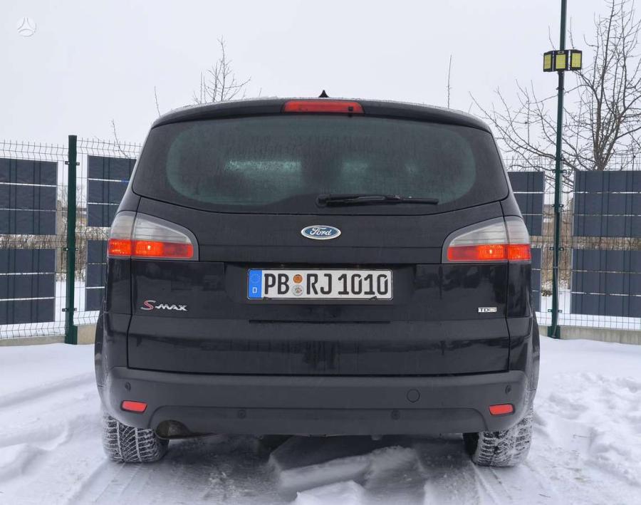 Melns Ford S-Max 2006 Vilkaviškis, ar dzinēja tilpumu 2.00 L un nobraukumu 206 tūkst. km par 3200 €, foto 7 vietnē AUTOMOTO.COM.LV