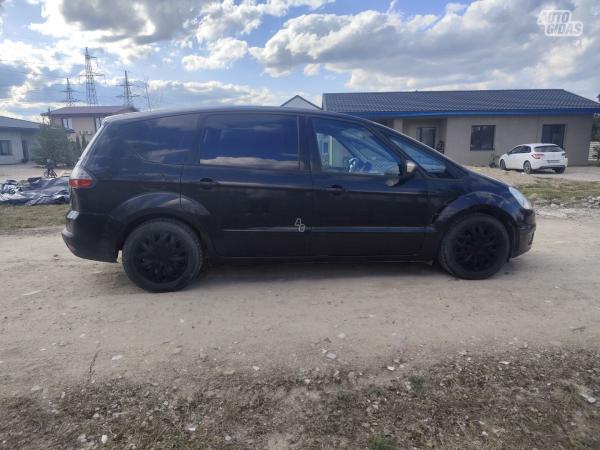 Black Ford S-Max 2006 in Vilnius, with an engine capacity of 2.00 L and mileage of 288 thousand km for 1500 €, photo 7 on AUTOMOTO.COM.LV