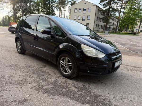 Melns Ford S-Max 2006 Rīga, ar dzinēja tilpumu 2.00 L un nobraukumu 331 tūkst. km par 2550 €, foto 5 vietnē AUTOMOTO.COM.LV