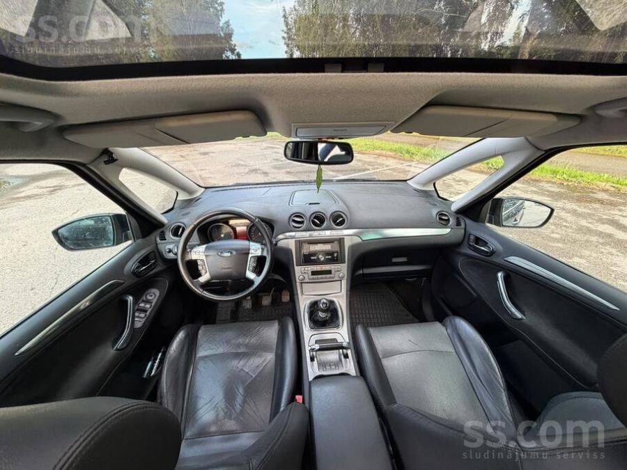 Melns Ford S-Max 2006 Rīga, ar dzinēja tilpumu 2.00 L un nobraukumu 331 tūkst. km par 2550 €, foto 10 vietnē AUTOMOTO.COM.LV