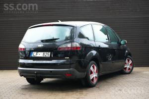 Melns Ford S-Max 2006 Rīga, ar dzinēja tilpumu 1.80 L un nobraukumu 276 tūkst. km par 1990 €, foto 4 vietnē AUTOMOTO.COM.LV