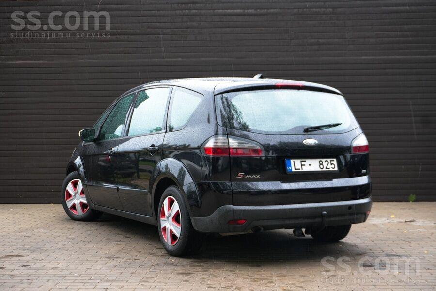 Melns Ford S-Max 2006 Rīga, ar dzinēja tilpumu 1.80 L un nobraukumu 276 tūkst. km par 1990 €, foto 5 vietnē AUTOMOTO.COM.LV