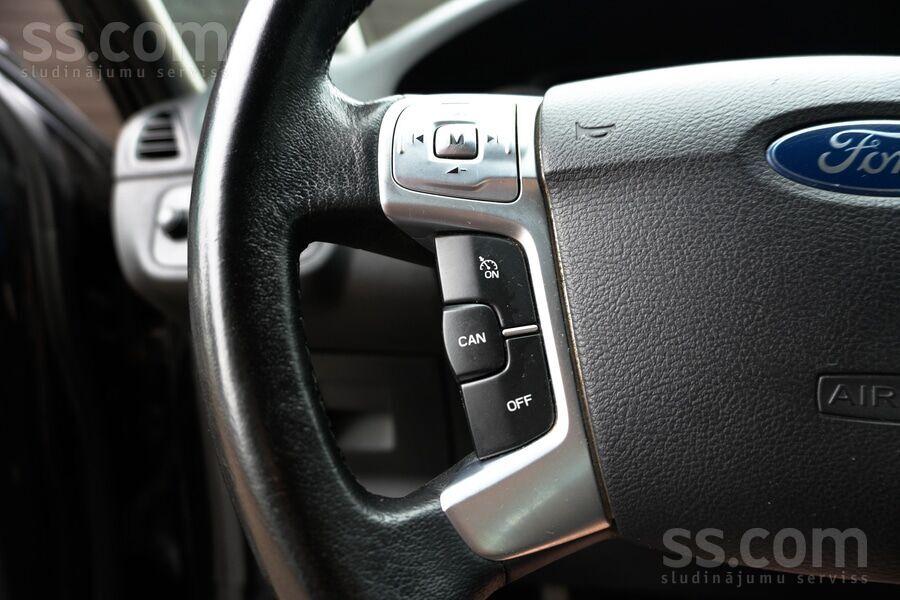 Melns Ford S-Max 2006 Rīga, ar dzinēja tilpumu 1.80 L un nobraukumu 276 tūkst. km par 1990 €, foto 14 vietnē AUTOMOTO.COM.LV