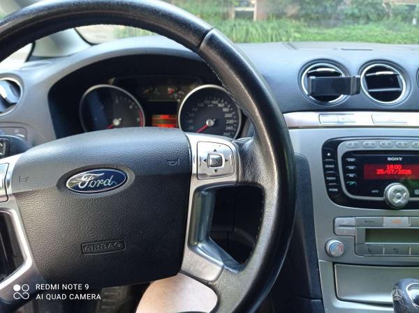 Melns Ford S-Max 2006 Viļņa, ar dzinēja tilpumu 2.00 L un nobraukumu 349 tūkst. km par 1050 €, foto 5 vietnē AUTOMOTO.COM.LV