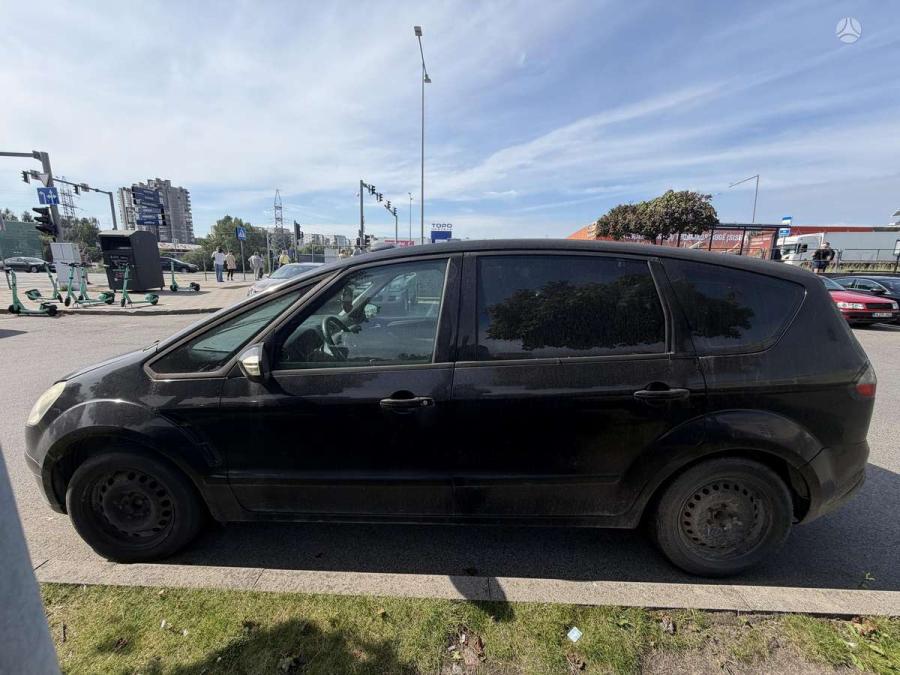 Черный Форд С-Макс 2006 в Вильнюс, объемом двигателя 2.00 л и пробегом 270 тыс. км за 490 €, фото 5 на AUTOMOTO.COM.LV