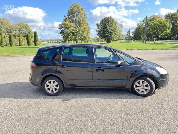 Black Ford S-Max 2006 in Marijampole, with an engine capacity of 2.00 L and mileage of 311 thousand km for 1600 €, photo 4 on AUTOMOTO.COM.LV