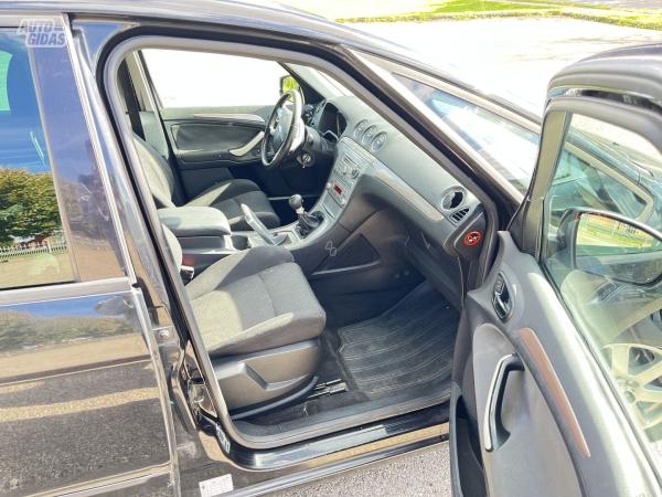 Black Ford S-Max 2006 in Marijampole, with an engine capacity of 2.00 L and mileage of 311 thousand km for 1600 €, photo 8 on AUTOMOTO.COM.LV