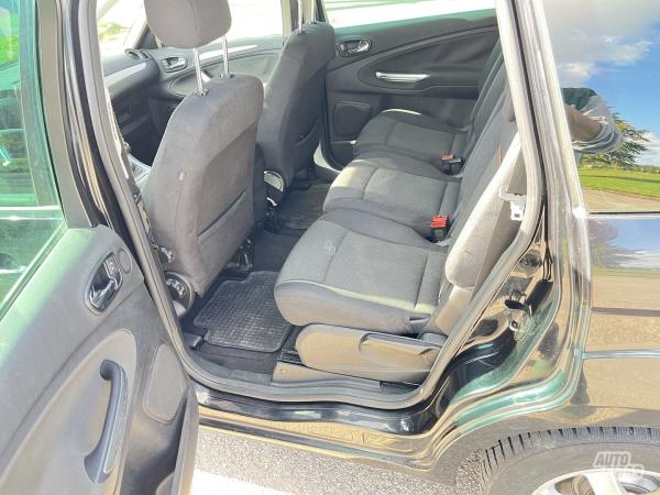 Black Ford S-Max 2006 in Marijampole, with an engine capacity of 2.00 L and mileage of 311 thousand km for 1600 €, photo 10 on AUTOMOTO.COM.LV