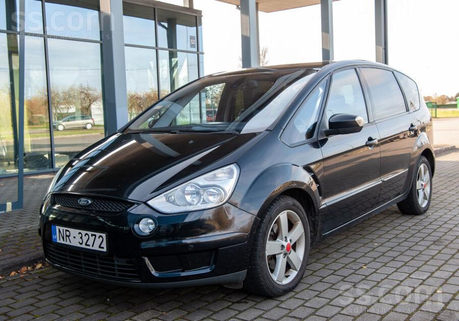 Black Ford S-Max 2007 in Cesis, with an engine capacity of 1.80 L and mileage of 248 thousand km for 2550 €, photo 2 on AUTOMOTO.COM.LV