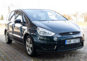 Black Ford S-Max 2007 in Cesis, with an engine capacity of 1.80 L and mileage of 248 thousand km for 2550 €, photo 7 on AUTOMOTO.COM.LV