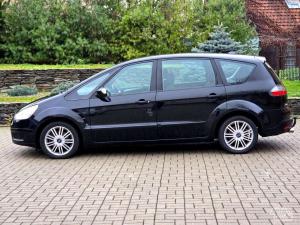 Black Ford S-Max 2007 in Vilnius, with an engine capacity of 2.00 L and mileage of 270 thousand km for 2950 €, photo 4 on AUTOMOTO.COM.LV