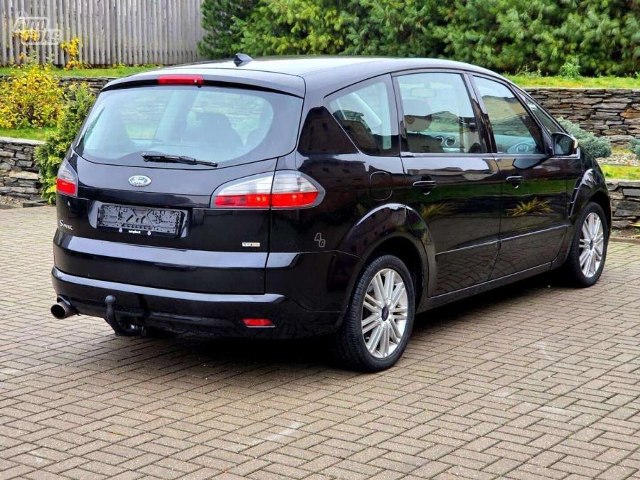 Black Ford S-Max 2007 in Vilnius, with an engine capacity of 2.00 L and mileage of 270 thousand km for 2950 €, photo 9 on AUTOMOTO.COM.LV