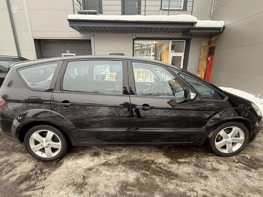 Black Ford S-Max 2007 in Vilnius, with an engine capacity of 2.00 L and mileage of 251 thousand km for 2500 €, photo 4 on AUTOMOTO.COM.LV