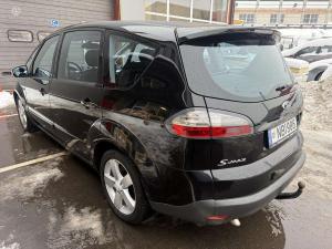 Black Ford S-Max 2007 in Vilnius, with an engine capacity of 2.00 L and mileage of 251 thousand km for 2500 €, photo 6 on AUTOMOTO.COM.LV
