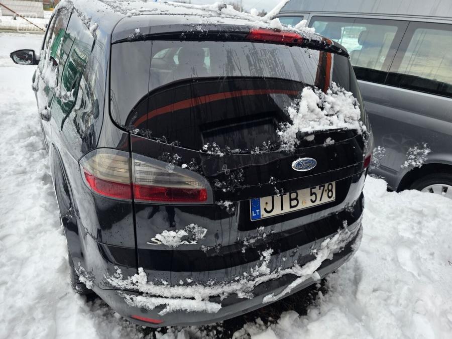Melns Ford S-Max 2007 Kretinga, ar dzinēja tilpumu 2.00 L un nobraukumu 341 tūkst. km par 2100 €, foto 5 vietnē AUTOMOTO.COM.LV