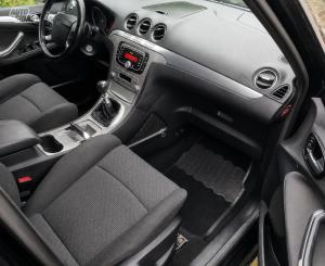 Melns Ford S-Max 2007 Panevēža, ar dzinēja tilpumu 2.00 L un nobraukumu 332 tūkst. km par 2350 €, foto 6 vietnē AUTOMOTO.COM.LV