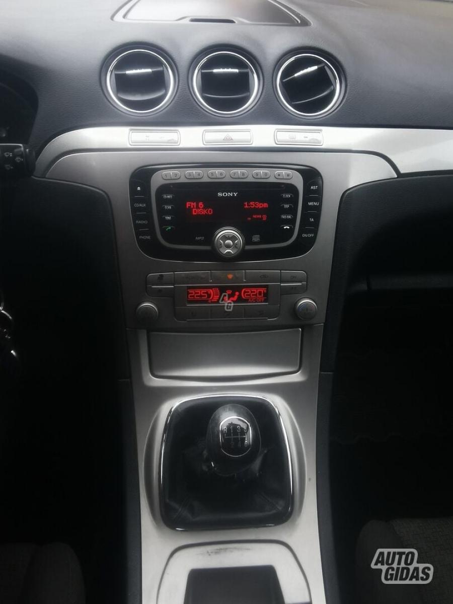 Melns Ford S-Max 2007 Panevēža, ar dzinēja tilpumu 2.00 L un nobraukumu 332 tūkst. km par 2350 €, foto 7 vietnē AUTOMOTO.COM.LV