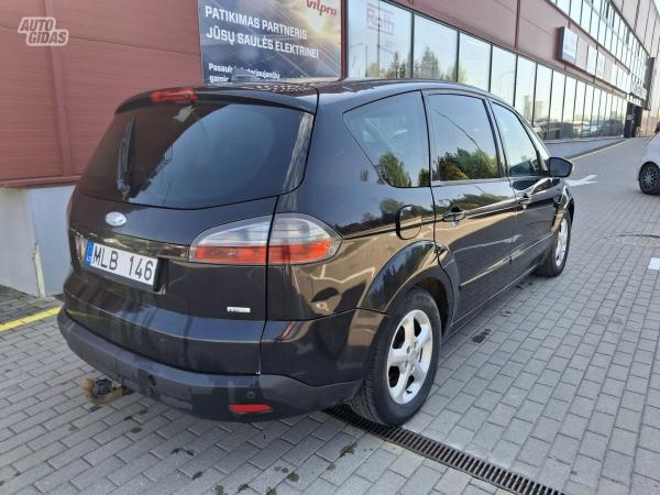Melns Ford S-Max 2007 Utena, ar dzinēja tilpumu 2.00 L un nobraukumu 270 tūkst. km par 1950 €, foto 3 vietnē AUTOMOTO.COM.LV