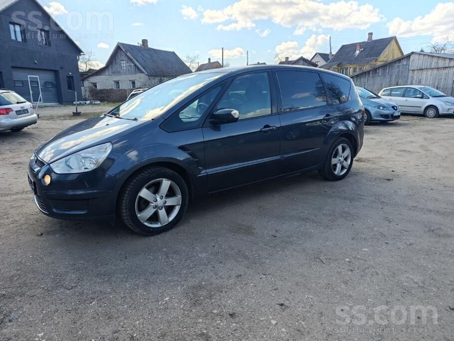 Black Ford S-Max 2007 in Rezekne, with an engine capacity of 1.80 L and mileage of 0 thousand km for 2450 €, photo 7 on AUTOMOTO.COM.LV