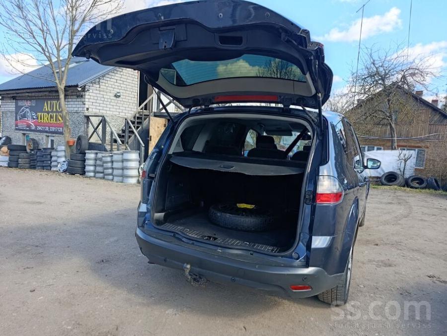 Black Ford S-Max 2007 in Rezekne, with an engine capacity of 1.80 L and mileage of 0 thousand km for 2450 €, photo 11 on AUTOMOTO.COM.LV