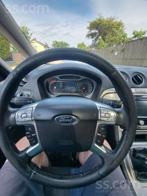 Melns Ford S-Max 2007 Rīga, ar dzinēja tilpumu 2.00 L un nobraukumu 501 tūkst. km par 1000 €, foto 3 vietnē AUTOMOTO.COM.LV
