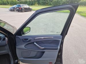 Black Ford S-Max 2007 in Kretinga, with an engine capacity of 2.00 L and mileage of 309 thousand km for 3000 €, photo 22 on AUTOMOTO.COM.LV