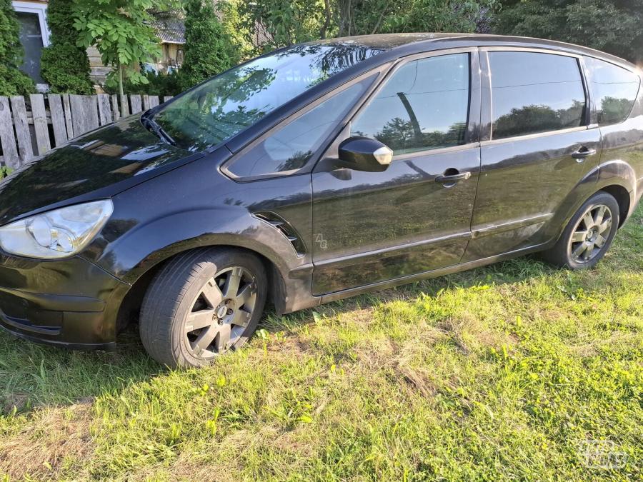 Black Ford S-Max 2007 in Kaunas, with an engine capacity of 2.00 L and mileage of 305 thousand km for 2150 €, photo 3 on AUTOMOTO.COM.LV