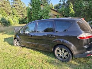 Black Ford S-Max 2007 in Kaunas, with an engine capacity of 2.00 L and mileage of 305 thousand km for 2150 €, photo 5 on AUTOMOTO.COM.LV