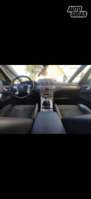Black Ford S-Max 2007 in Kaunas, with an engine capacity of 2.00 L and mileage of 305 thousand km for 2150 €, photo 12 on AUTOMOTO.COM.LV