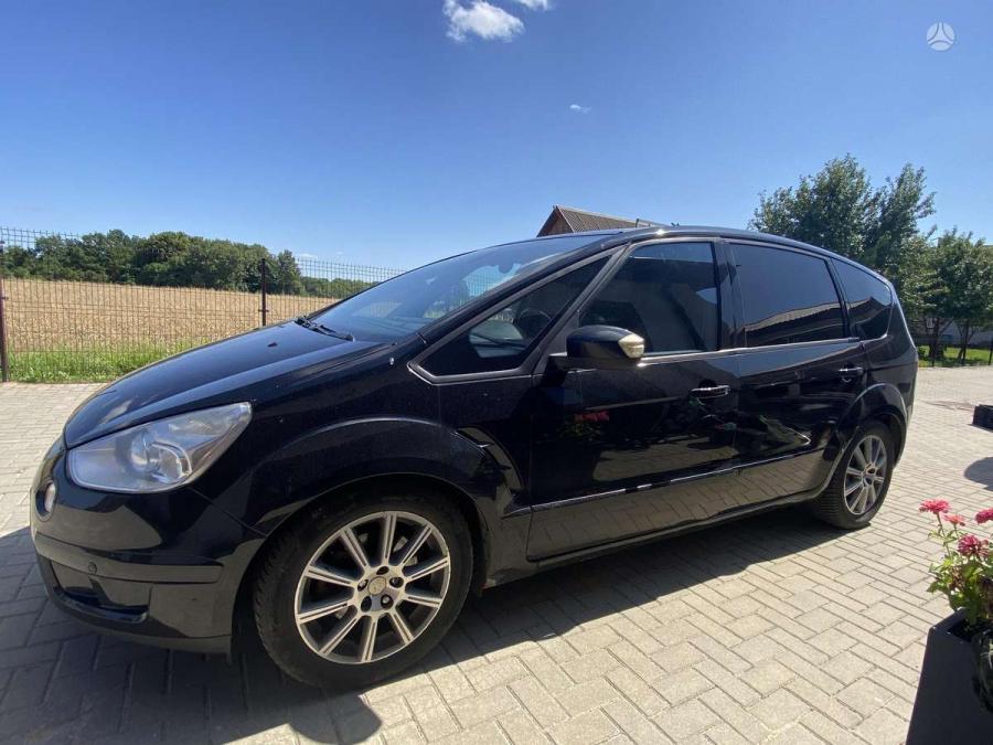 Black Ford S-Max 2007 in Kaunas, with an engine capacity of 2.00 L and mileage of 387 thousand km for 2600 €, photo 1 on AUTOMOTO.COM.LV