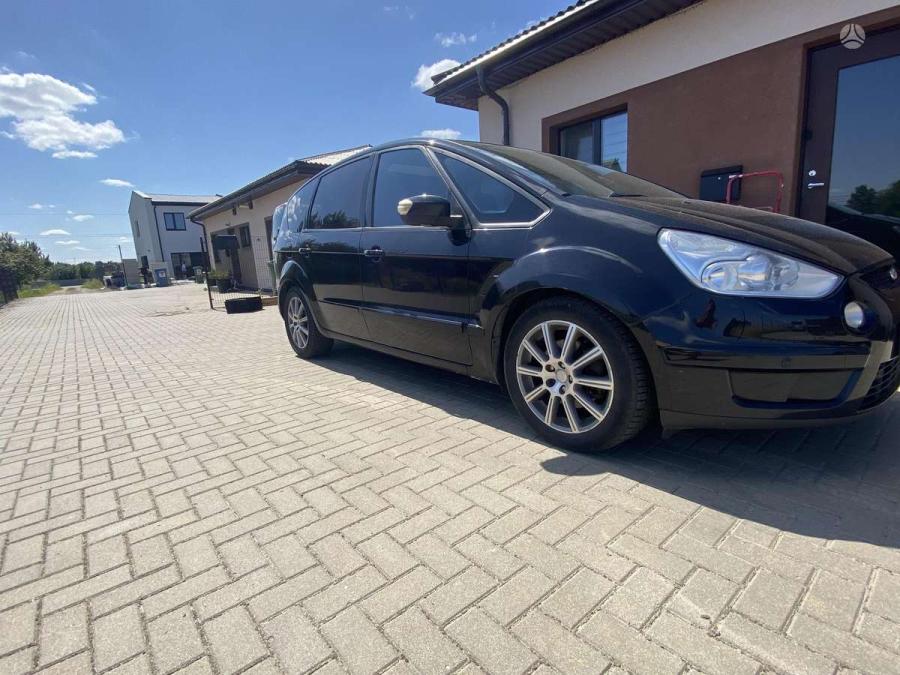 Black Ford S-Max 2007 in Kaunas, with an engine capacity of 2.00 L and mileage of 387 thousand km for 2600 €, photo 5 on AUTOMOTO.COM.LV
