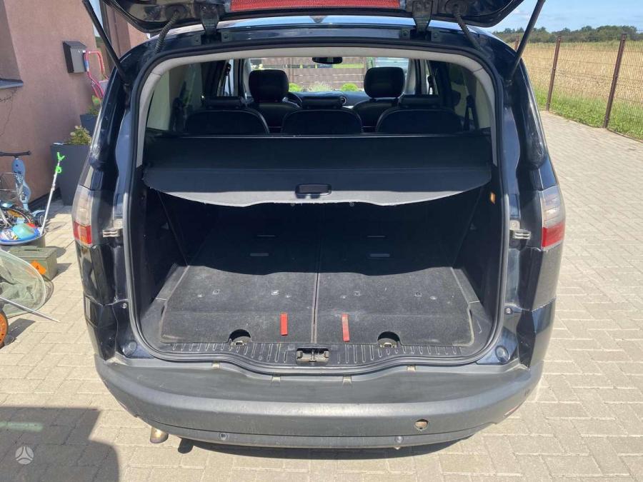 Black Ford S-Max 2007 in Kaunas, with an engine capacity of 2.00 L and mileage of 387 thousand km for 2600 €, photo 9 on AUTOMOTO.COM.LV